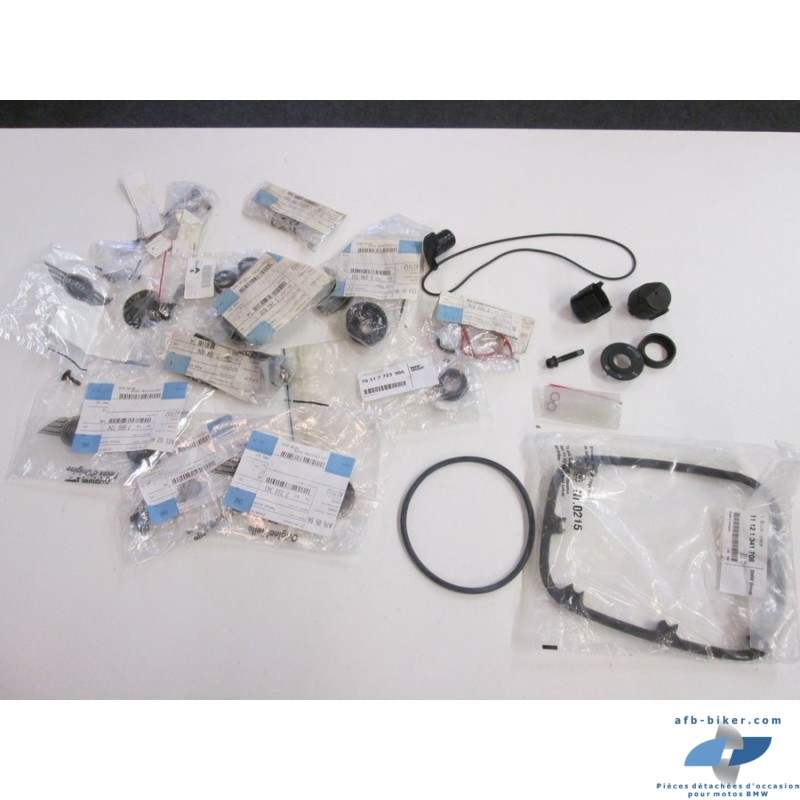 Lot de petites pièces détachées neuves de BMW