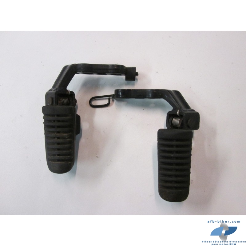 Platines repose pieds avant D et G de BMW f 650 Funduro / Strada
